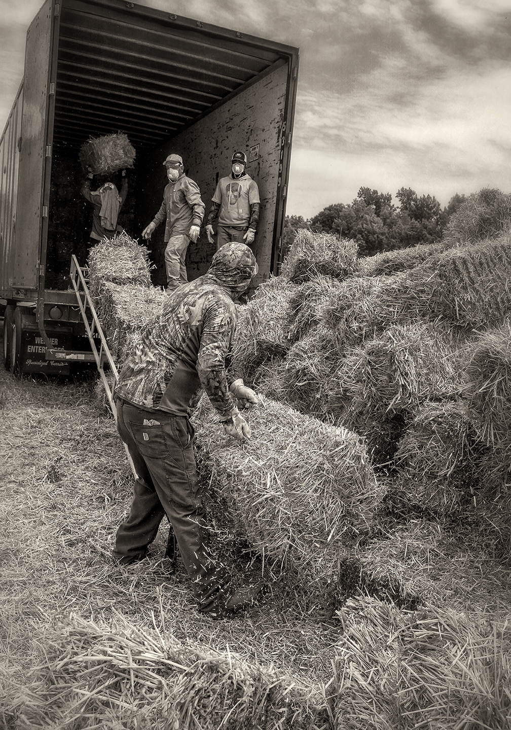 Baling Wheat Straw – Dan Routh Photography