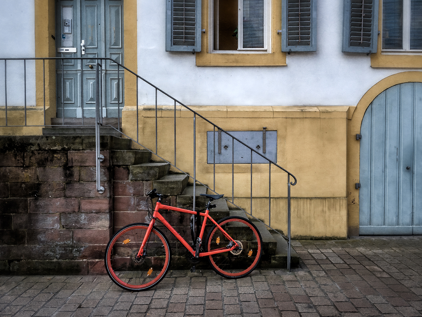 Red Bicycle – Dan Routh Photography