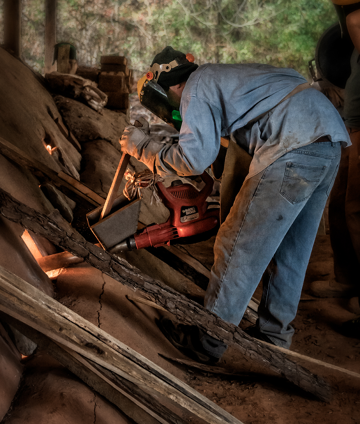 Firing The Kiln, Joseph Sand Pottery – Dan Routh Photography